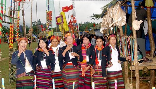 Van Kieu ethnic group follows President Ho Chi Minh’s moral example